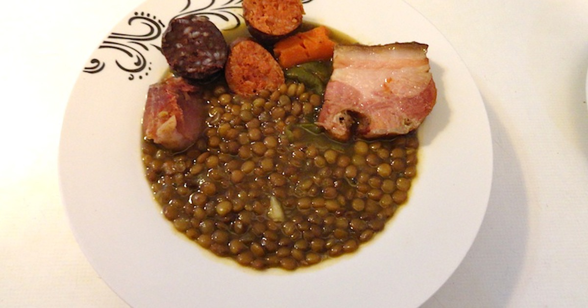 LENTEJAS CON CHORIZO (lentils with Chorizo) | *PS News